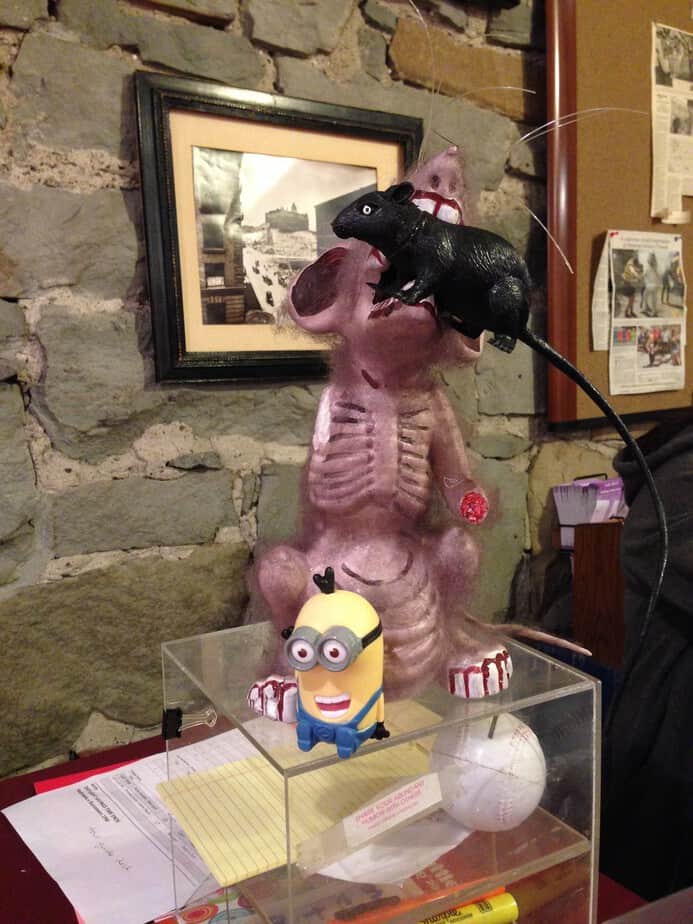 Wordless Wednesday: Microsoft Minion visits Seattle #WindowsChampion # ...