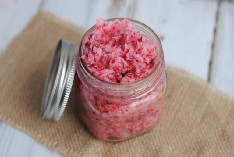 DIY Cranberry Body Scrub: Simple Gift Idea - This Mama Loves