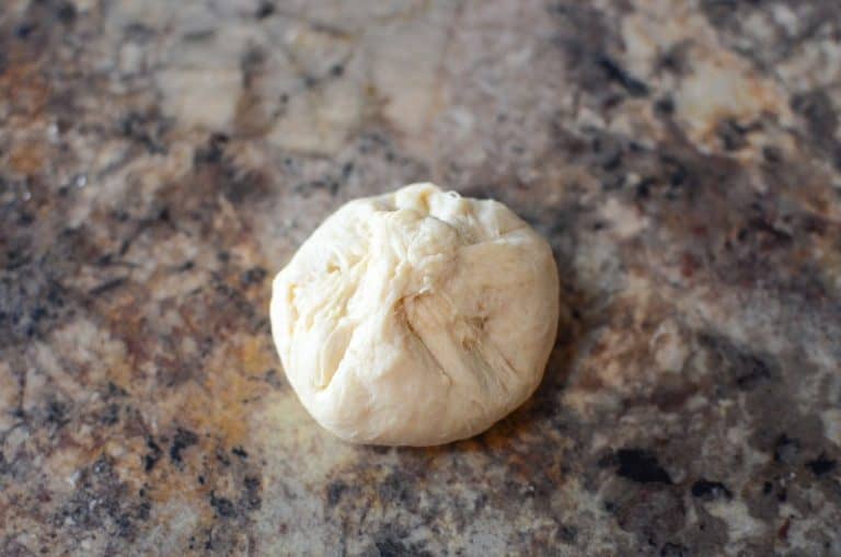 Easy Weeknight Dinner Idea: Cheesy Chili Bombs - This Mama Loves