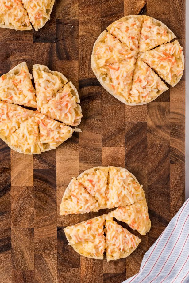 Easy Holiday Appetizer Recipe: Crabbies - This Mama Loves