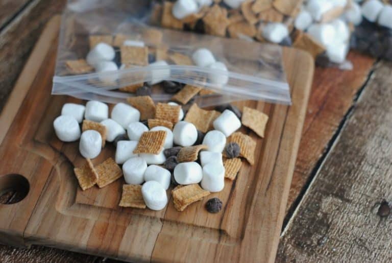 S'mores Snack Mix {with video} - This Mama Loves