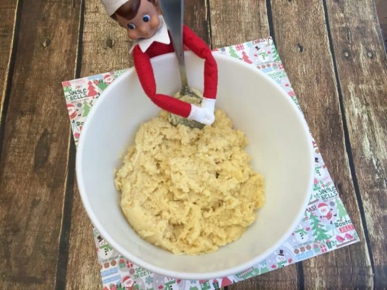 Elf on the Shelf Elf Sized Christmas Cookies - This Mama Loves